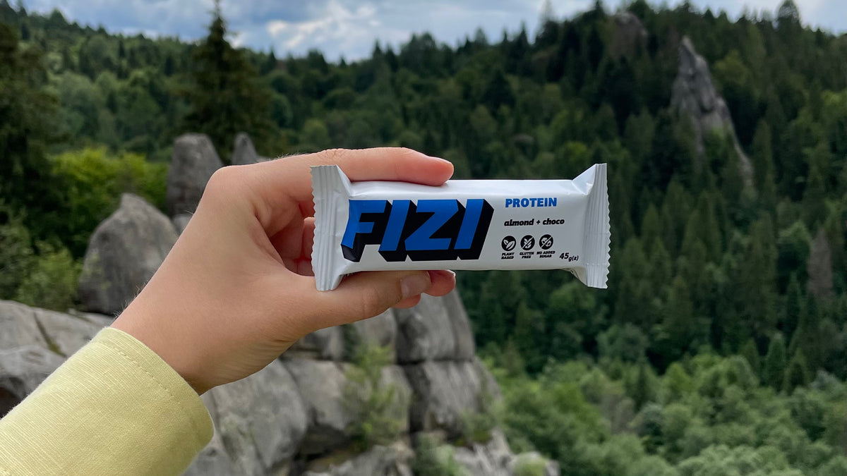 Користь протеїнових батончиків: їсти чи ні? | FIZI